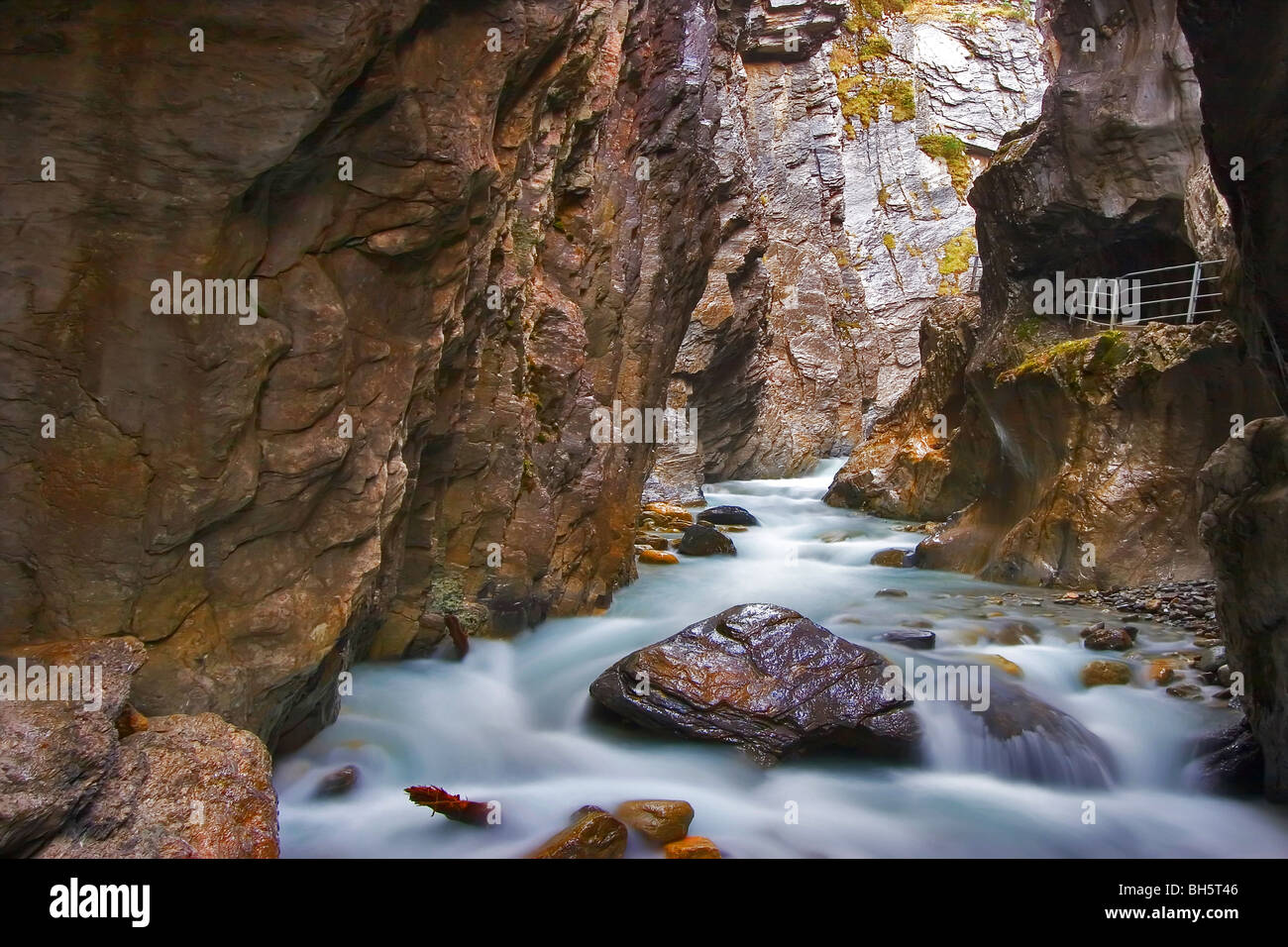 Rough mountain path hi-res stock photography and images - Alamy