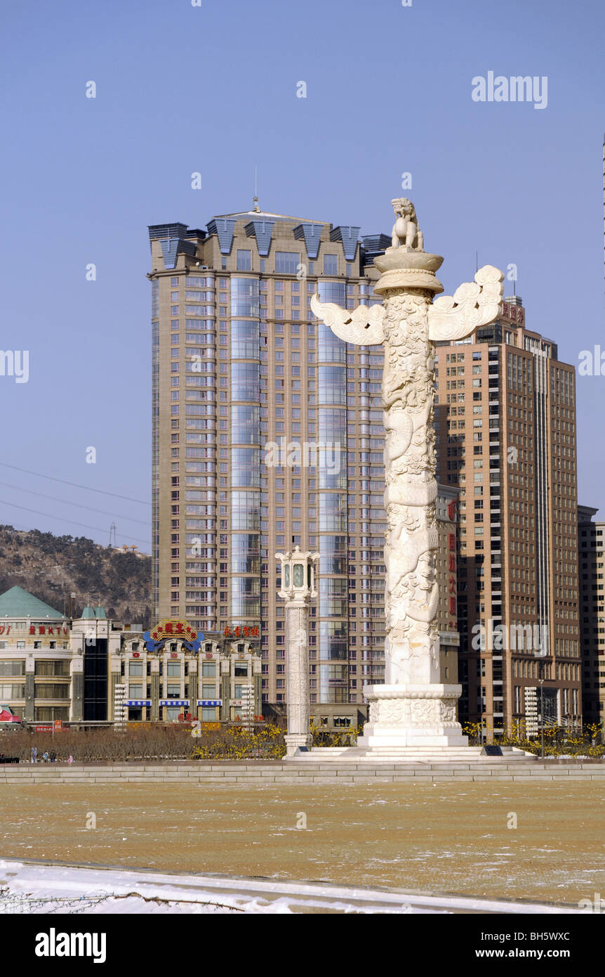 Huabiao (a decorative column symbolizing China), Xinghai Square, Dalian ...