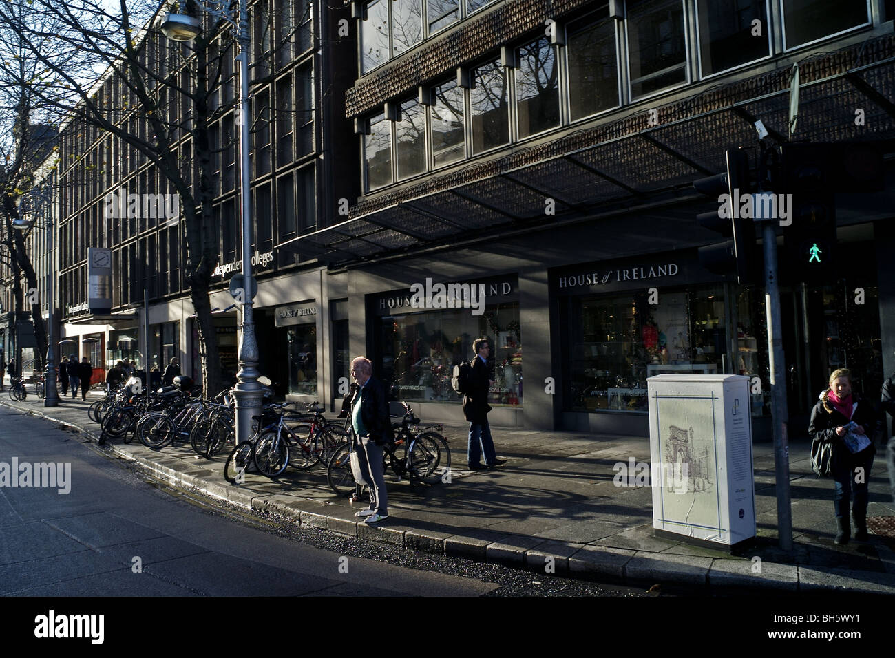 Dawson street hi-res stock photography and images - Alamy