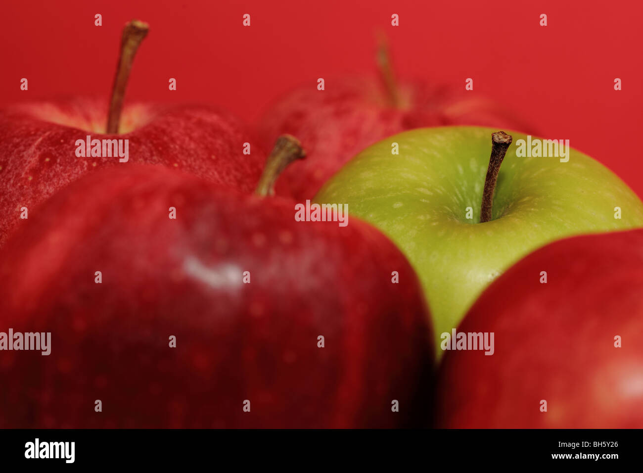 red and green apples Stock Photo - Alamy