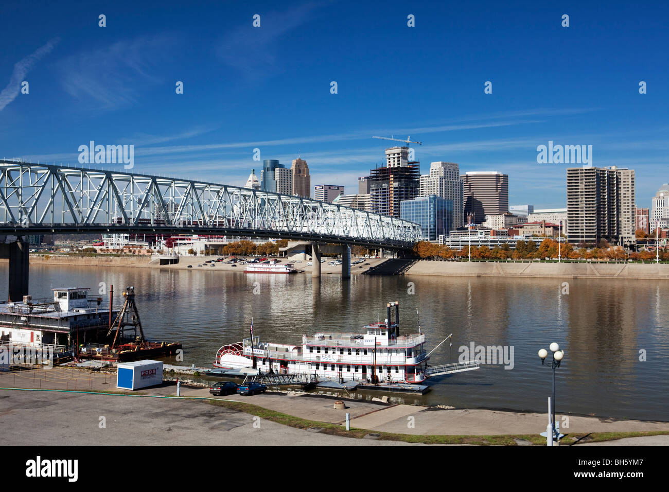 CINCINNATI DOWNTOWN SKYLINE, BLUE BRIDGE OVER RIVER OHIO AND RIVERBOAT ...