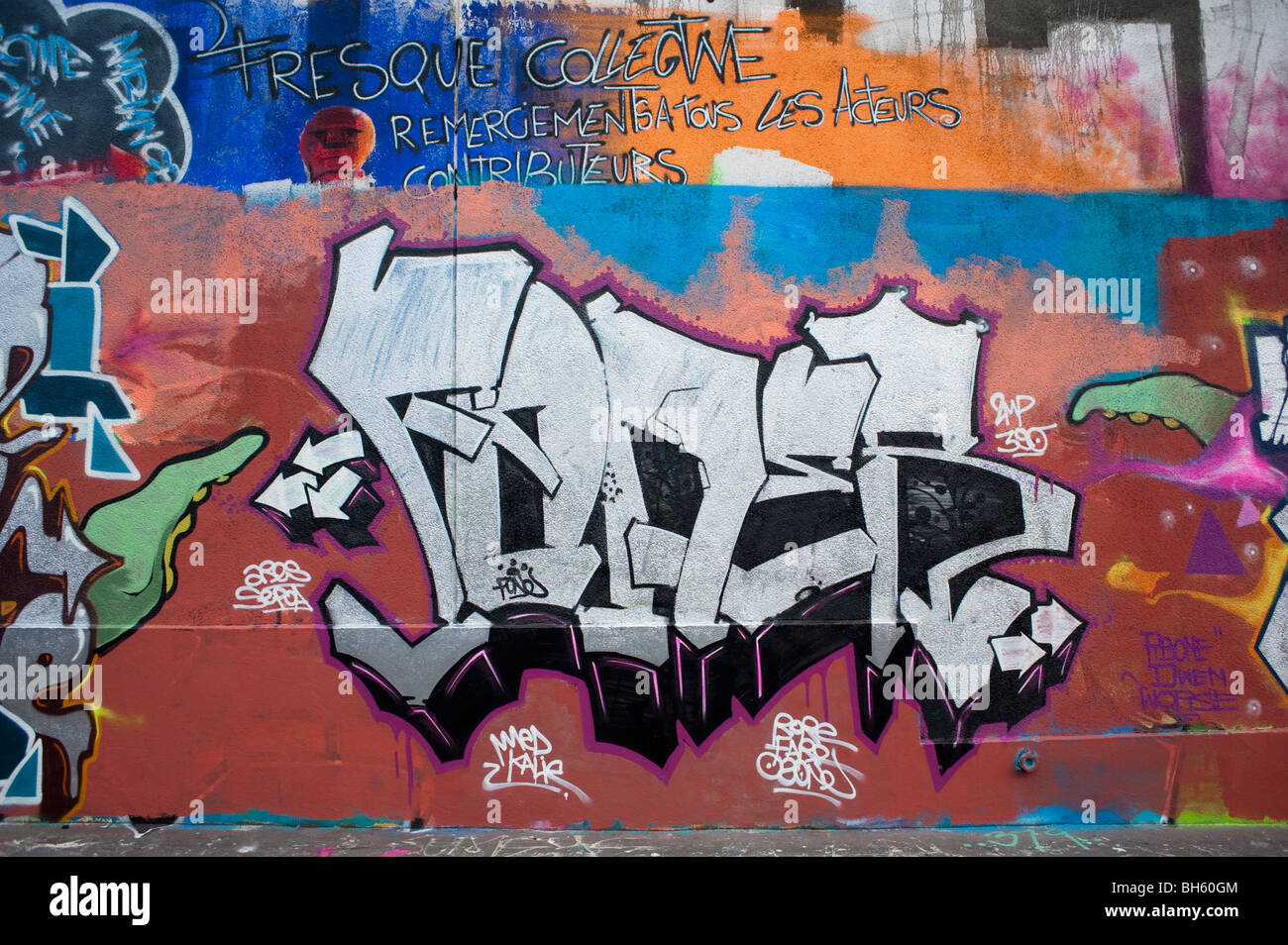 Paris, France, Graffiti Mural Paintings on Wall, Outside Street ...
