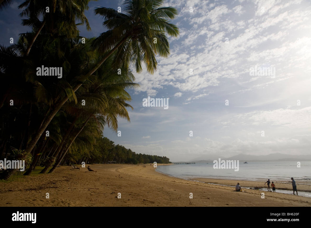 Dunk island australia hi-res stock photography and images - Alamy
