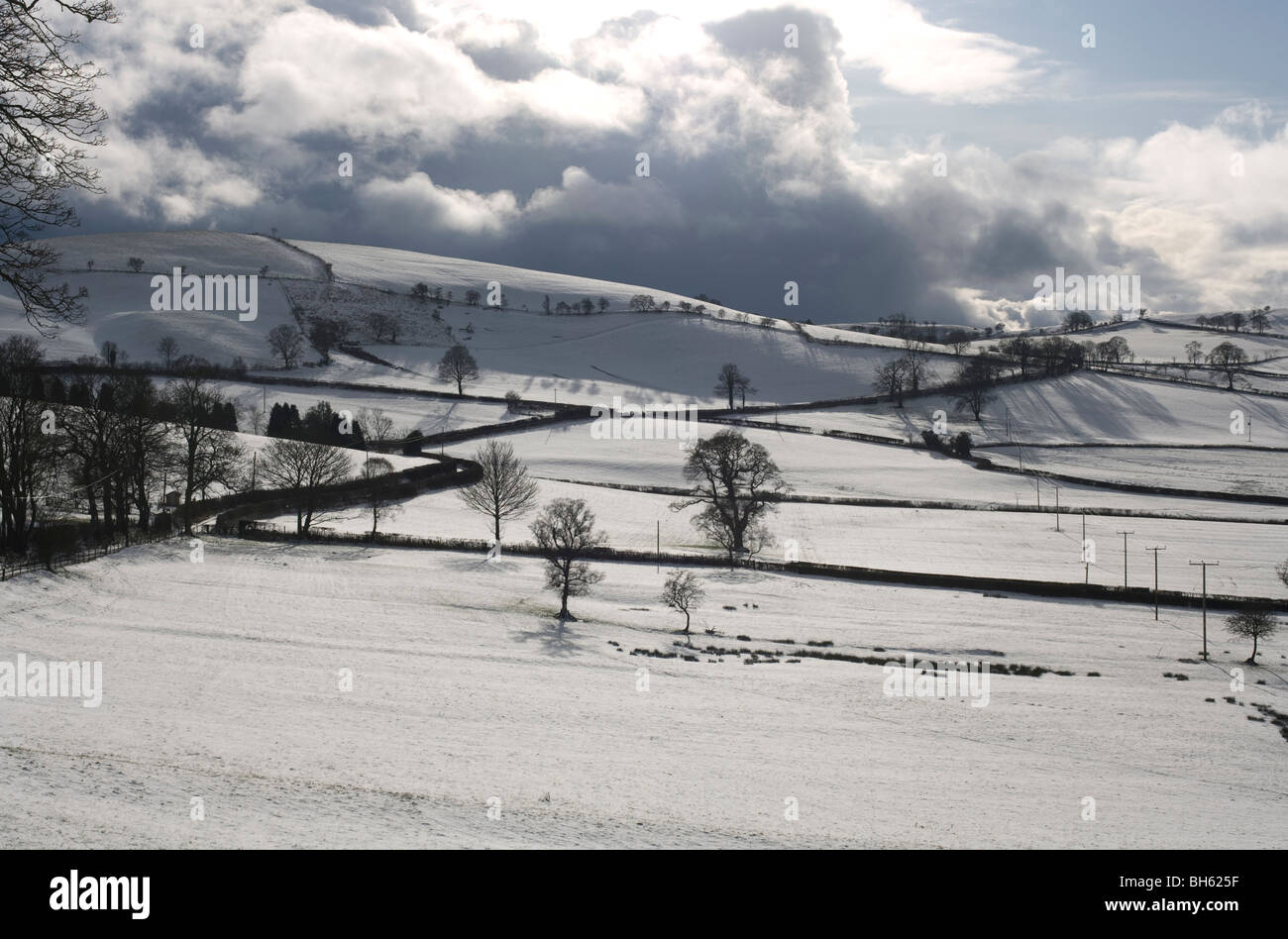 Snowy winter scene on the Long Mynd in Shropshire Stock Photo - Alamy
