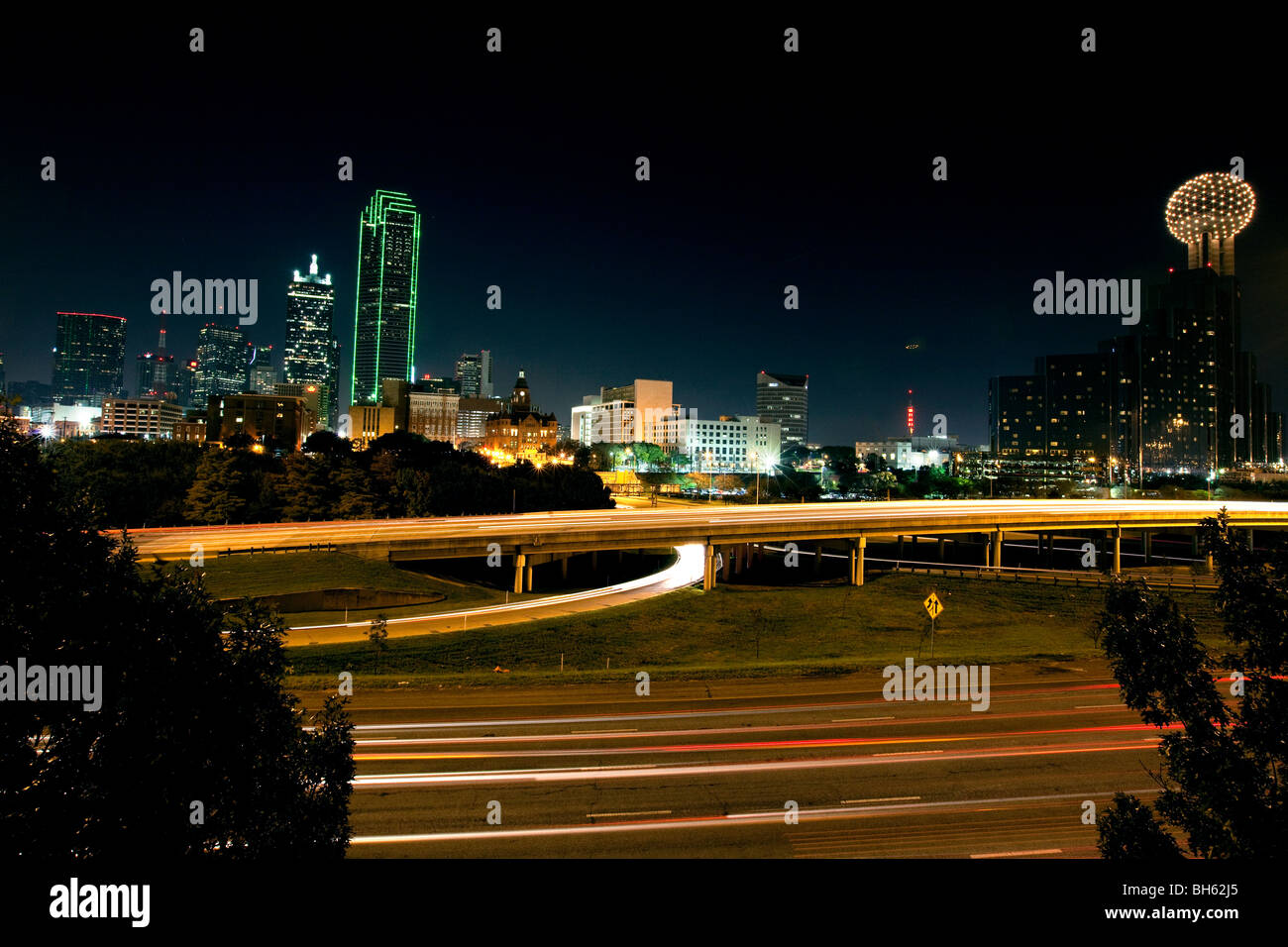 Skyscrapers and long exposure of traffic , Downtown Dallas, Dallas ...