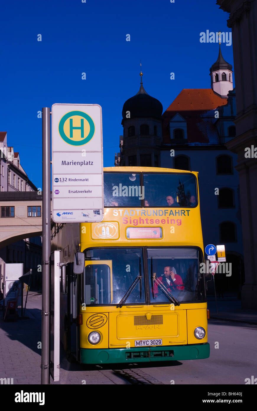 Sightseeing bus Marienplatz square Munich Bavaria Germany Europe Stock ...