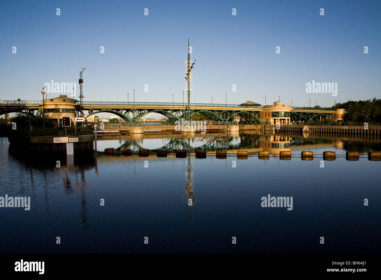 Tees barrage hi-res stock photography and images - Alamy