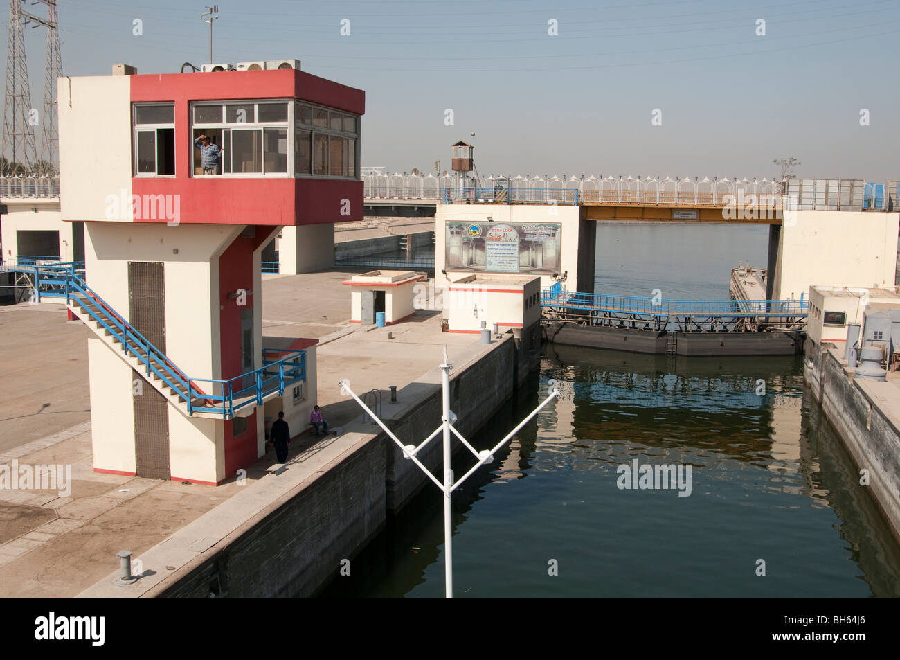 Esna lock river nile hi-res stock photography and images - Alamy