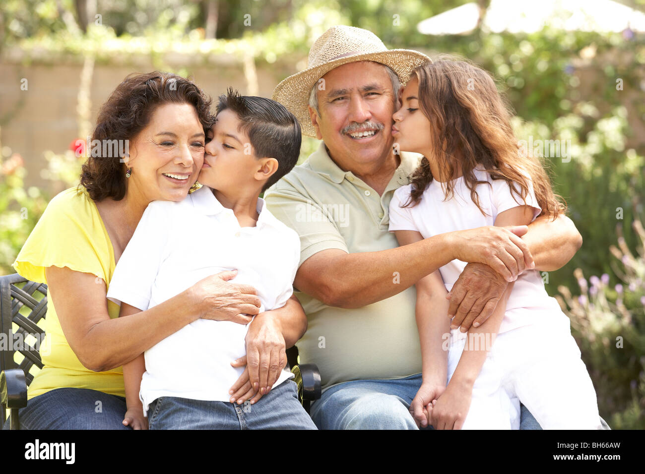 Portrait Of Grandparents With Grandchildren In Park Stock Photo - Alamy