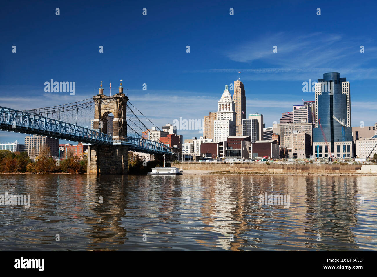 Cincinnati skyline hi-res stock photography and images - Alamy