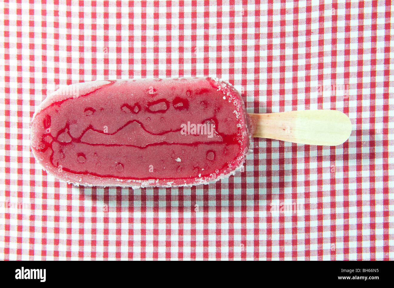 Ice lolly hi-res stock photography and images - Alamy