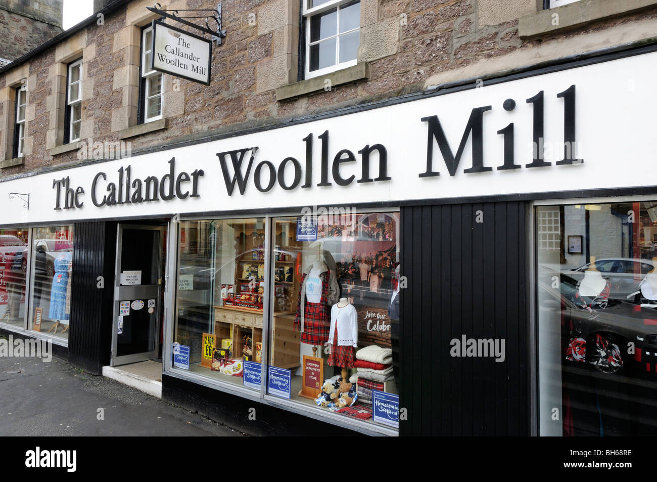 Callander main street hi-res stock photography and images - Alamy