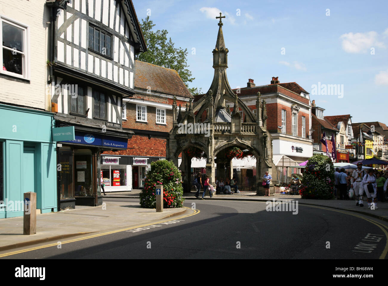 Salisbury Market Square High Resolution Stock Photography and Images - Alamy