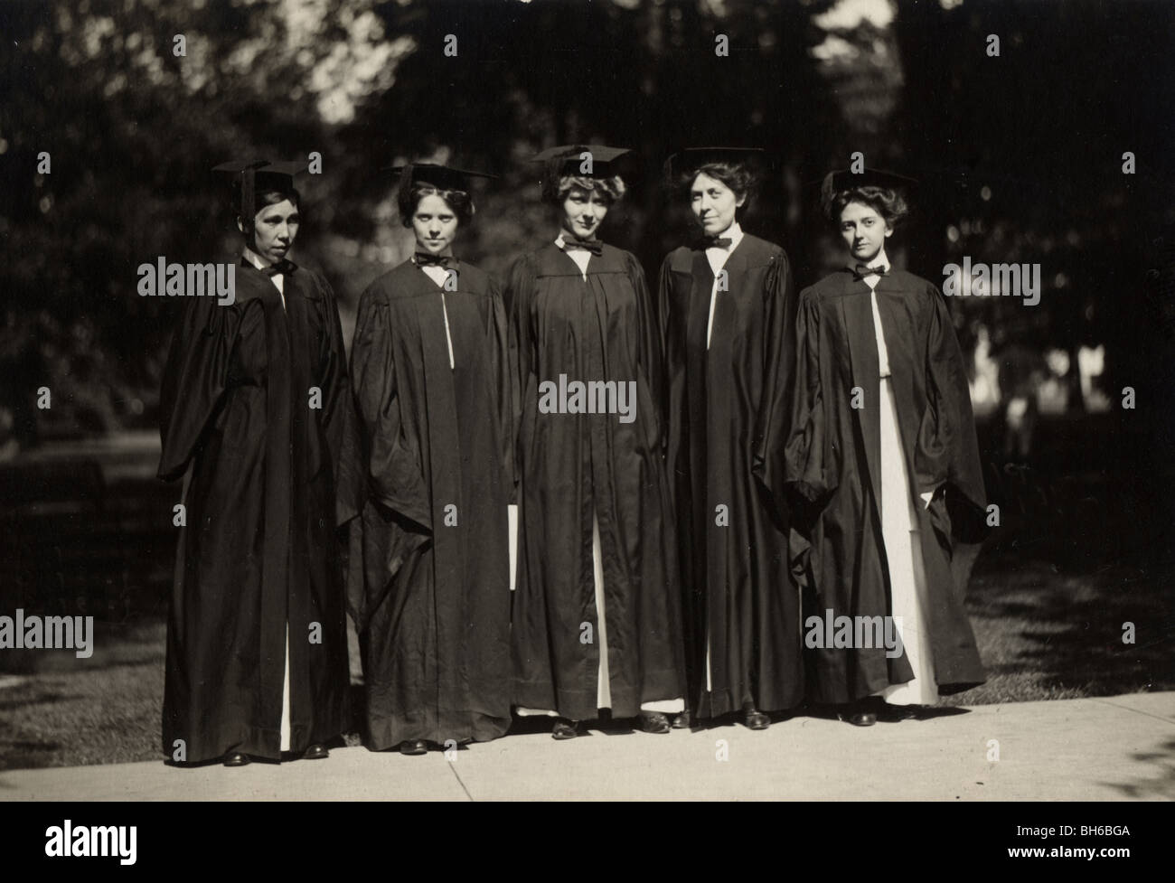Five Women Library Science Graduates Stock Photo - Alamy