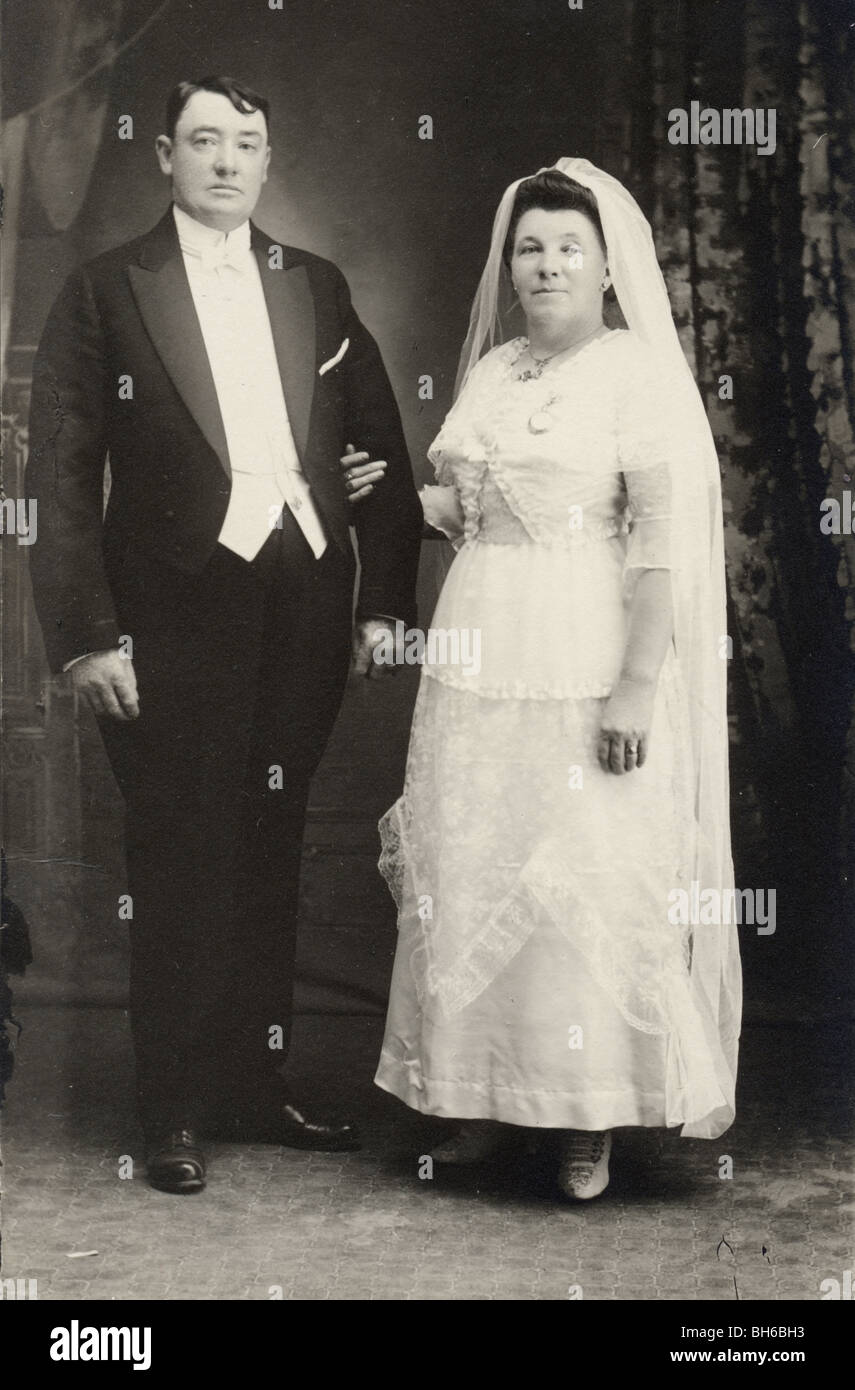 Wedding Portrait of Older Bride & Groom Stock Photo - Alamy