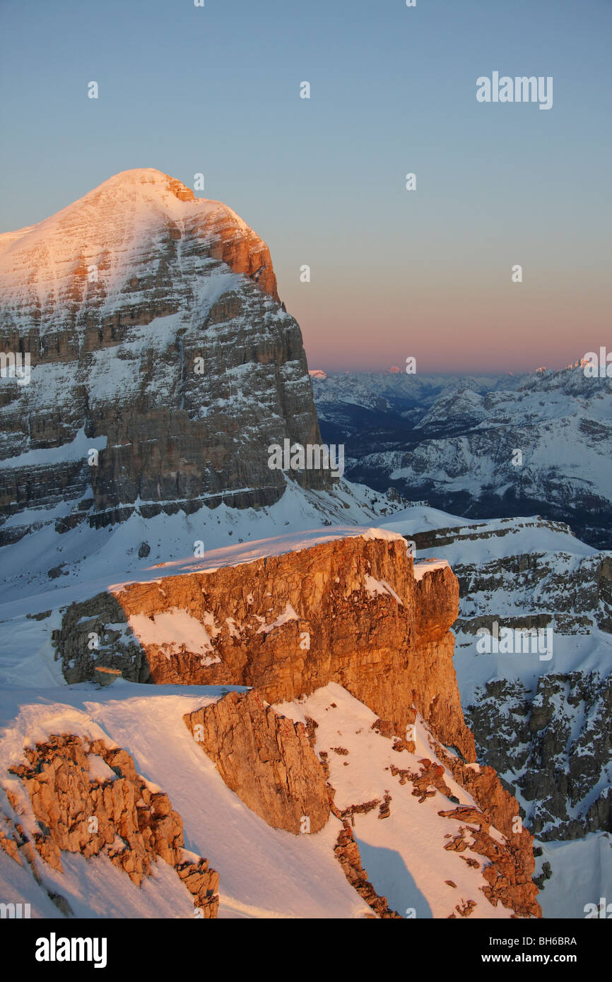 Cortina dolomites dolomiti rozes alps hi-res stock photography and ...