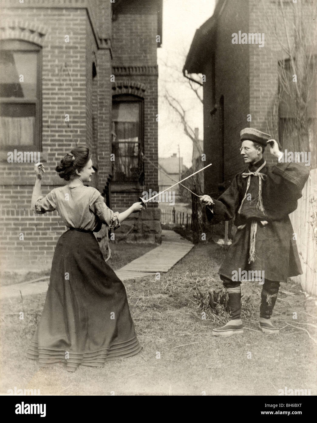 Woman rapier dueling sword hi-res stock photography and images - Alamy