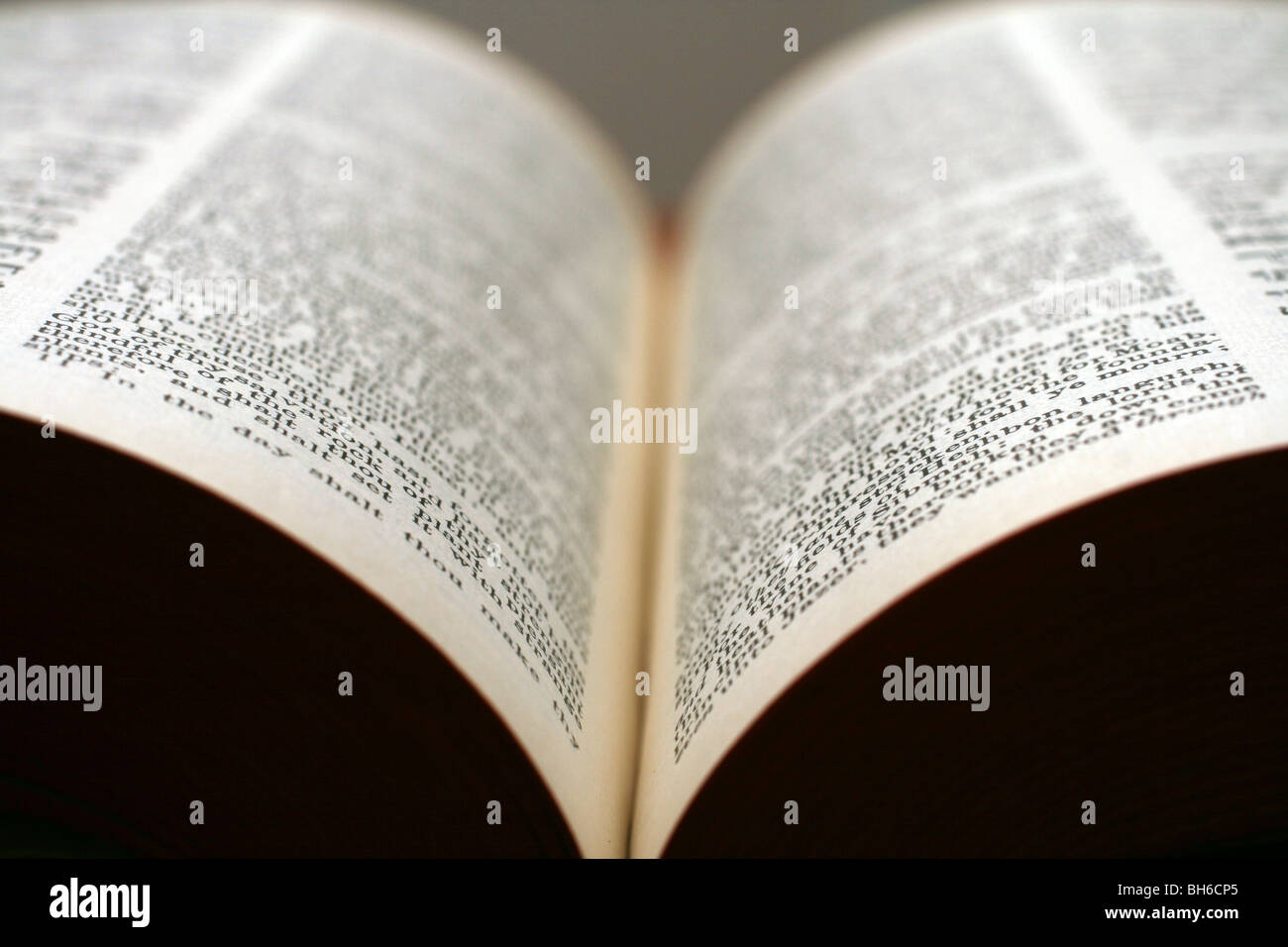 An open book Stock Photo - Alamy
