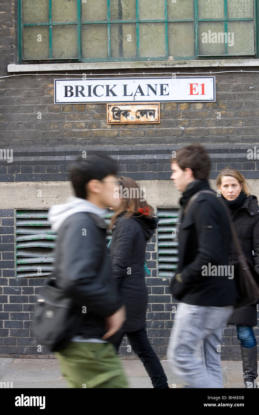 Young people in brick lane hi-res stock photography and images - Alamy