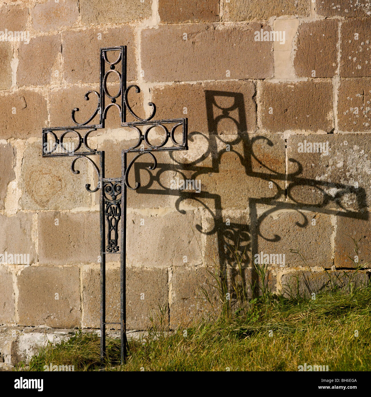 Stone crosses in cemetery close hi-res stock photography and images - Alamy