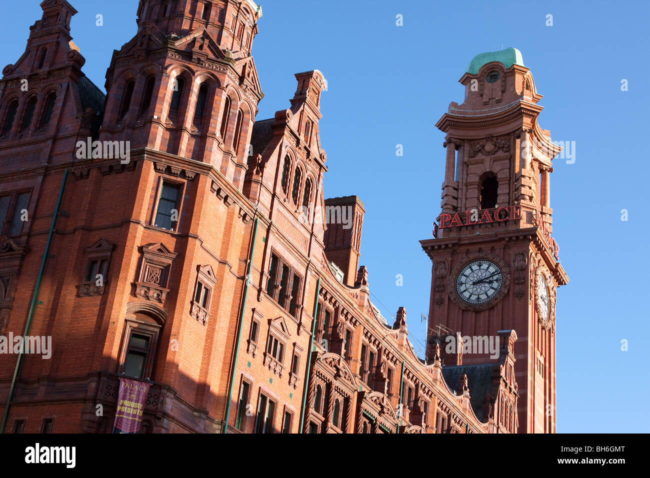 Manchester landmarks hi-res stock photography and images - Alamy