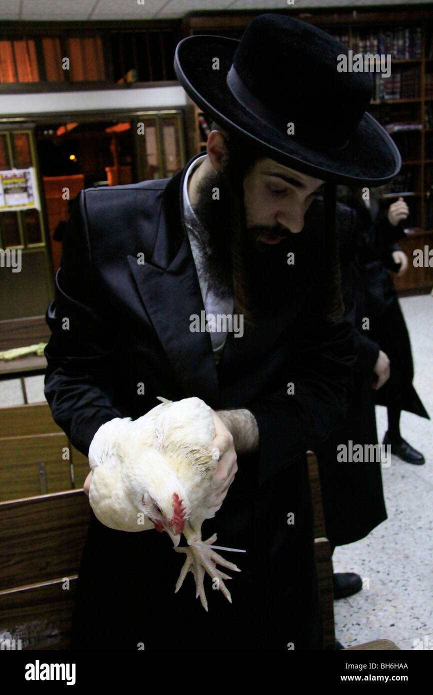 Kapparot Stock Photos & Kapparot Stock Images - Alamy