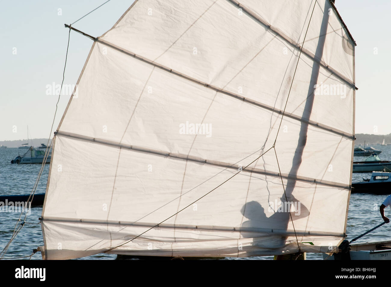 Hoisting sail hi-res stock photography and images - Alamy