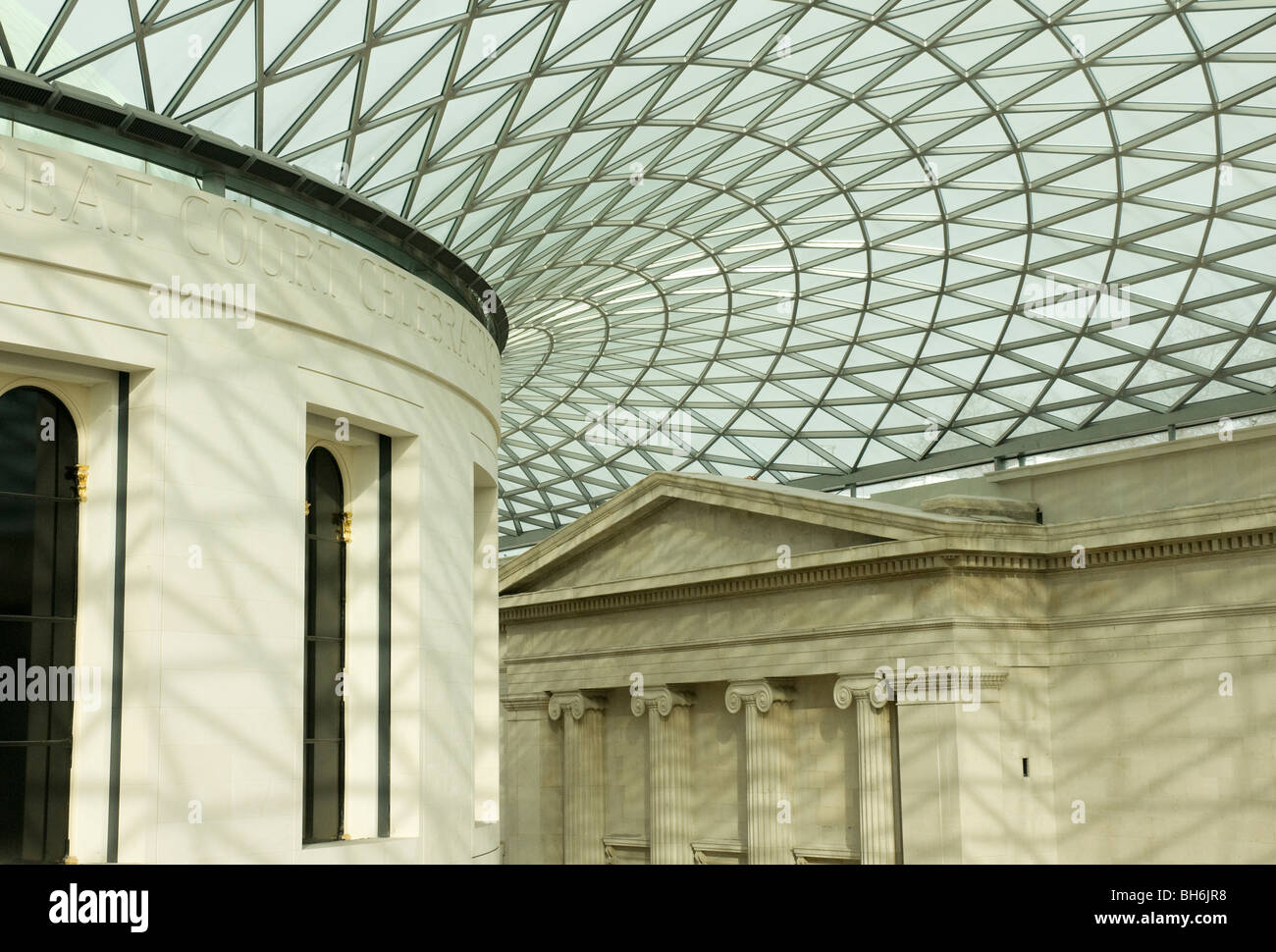 The Central Great Court at The British Museum in Bloomsbury London ...