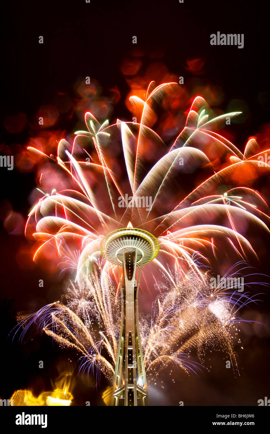 Seattle landmark Space Needle exploding with fireworks on January 1st 2010 Stock Photo - Alamy