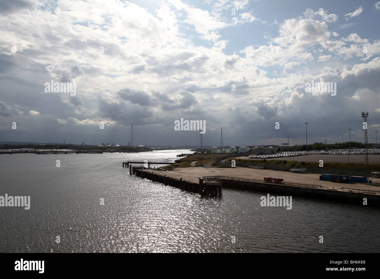 Tyne newcastle shipyard hi-res stock photography and images - Alamy
