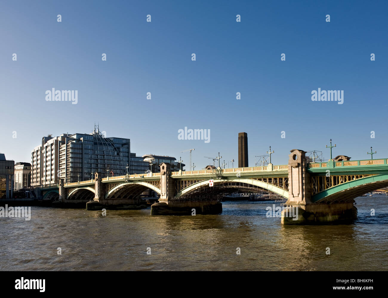 Southwark Bridge over the River Thames in London. Photo by Gordon ...