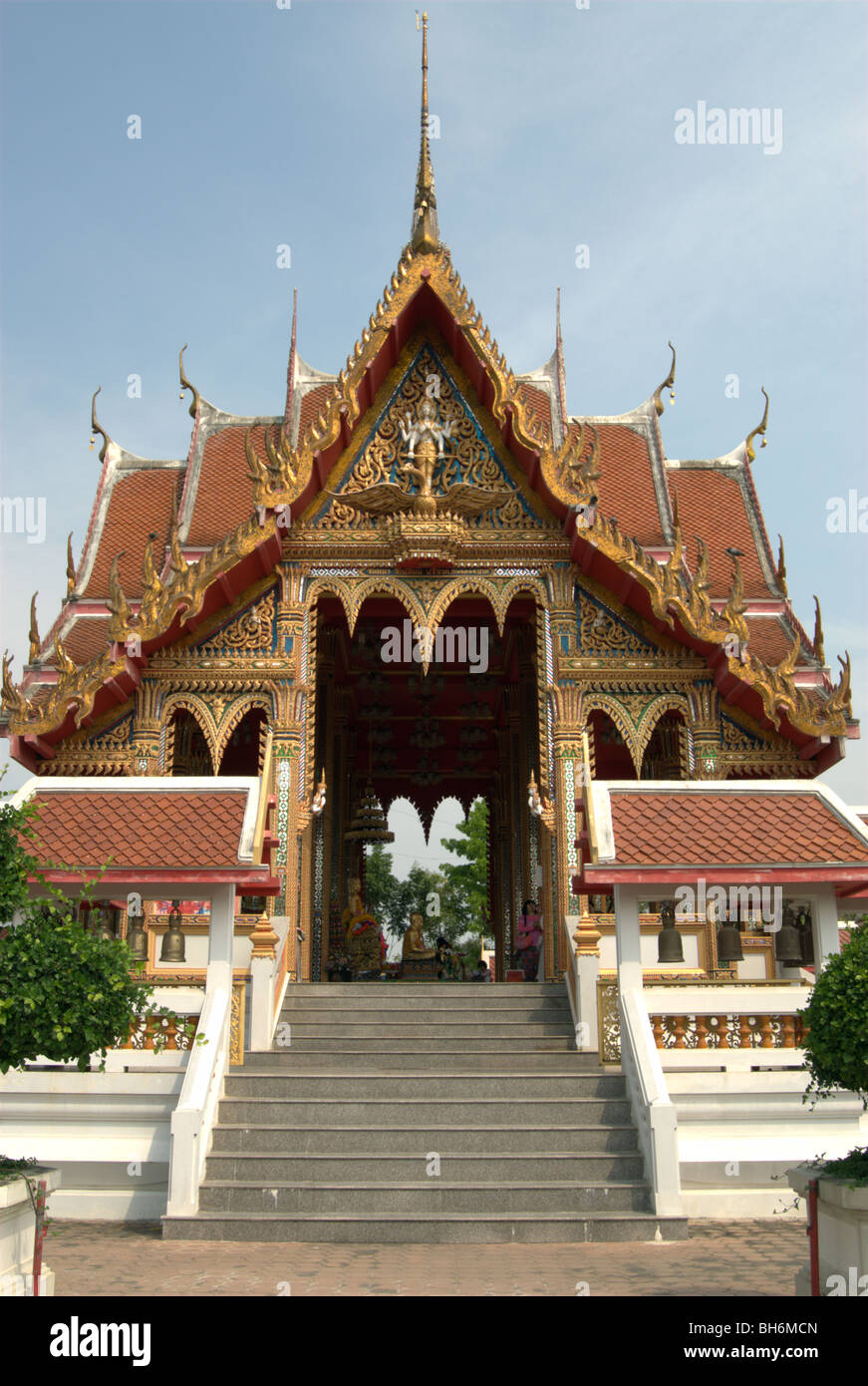 Temple at the Floating Market, near Bangkok Stock Photo - Alamy