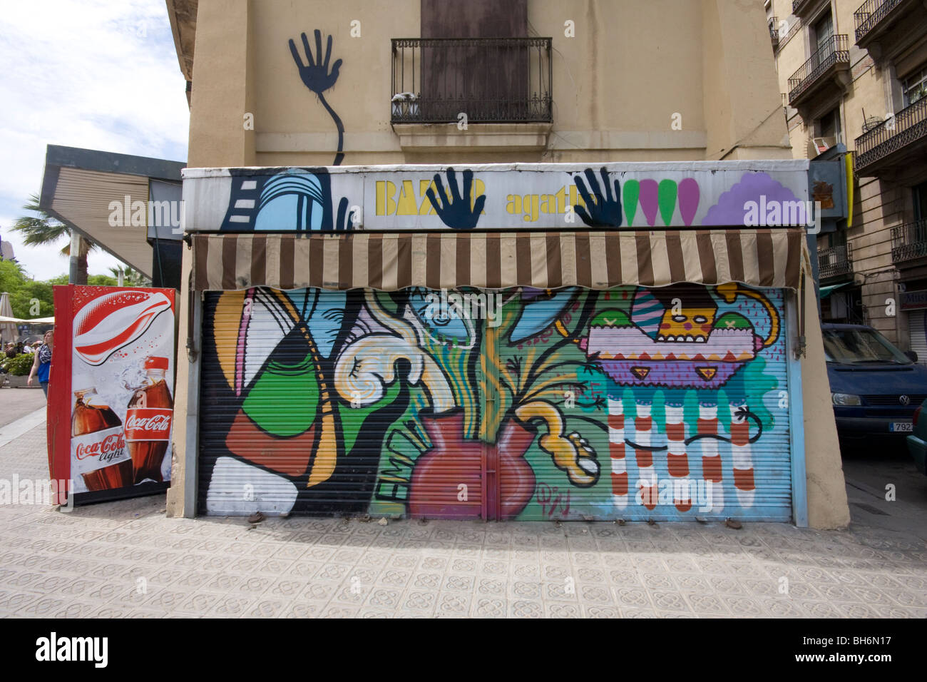 Street graffiti in the Spanish city of Barcelona Stock Photo - Alamy