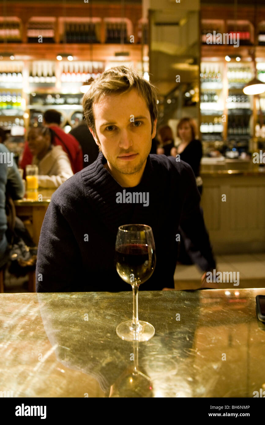 Man drinking stella hi-res stock photography and images - Alamy