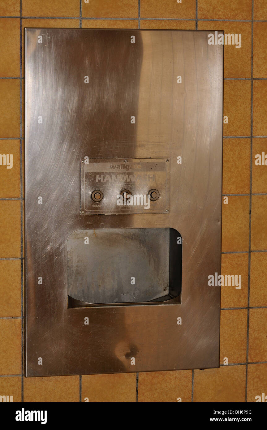 Automatic hand washing device Stock Photo - Alamy