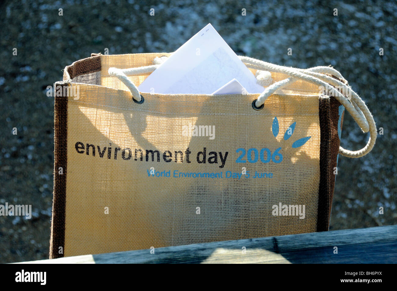 Reusable bag with Environment day printed on the front Stock Photo - Alamy