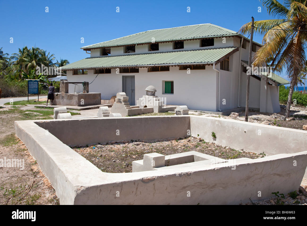 Kizimkazi mosque zanzibar hi-res stock photography and images - Alamy