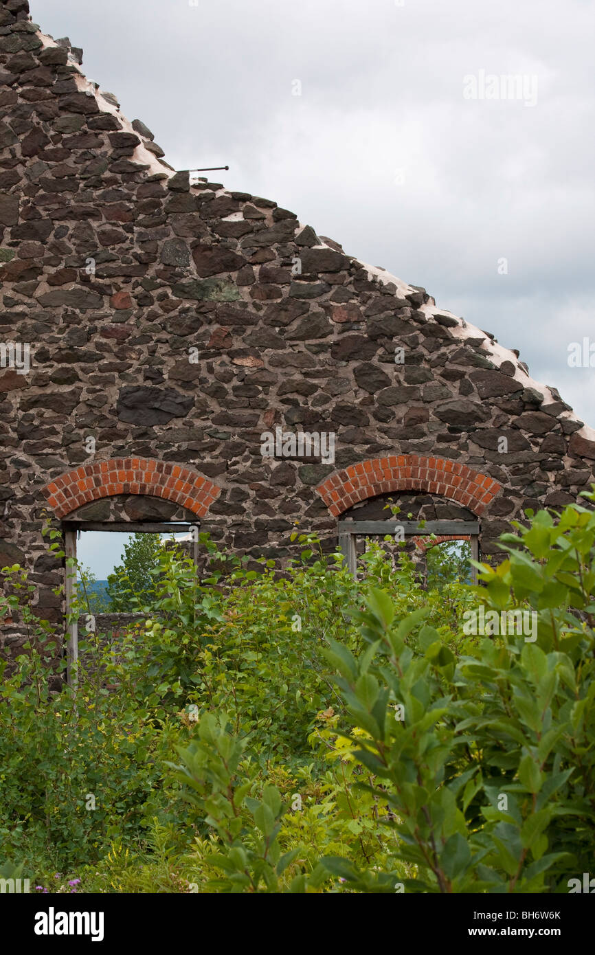 Ruins of American abandoned old stone house Michigan MI images pictures ...