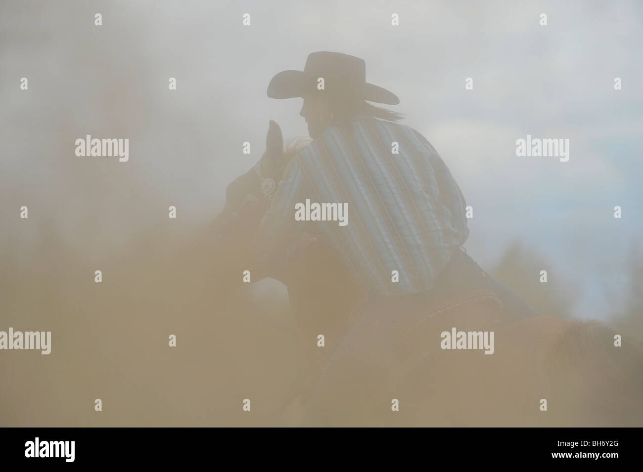 Barrel racing girl hi-res stock photography and images - Alamy