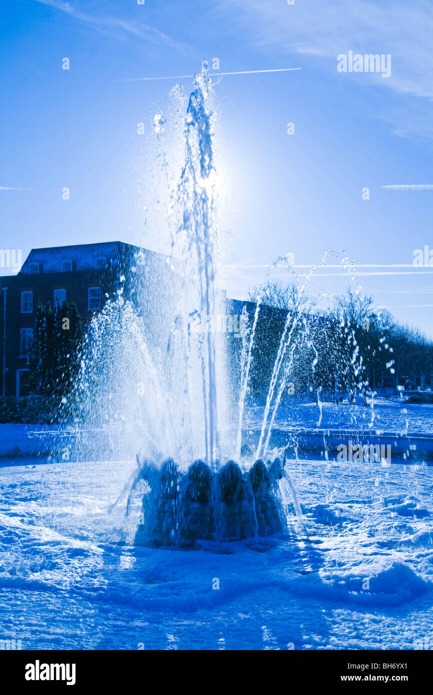The pure fountain hi-res stock photography and images - Alamy