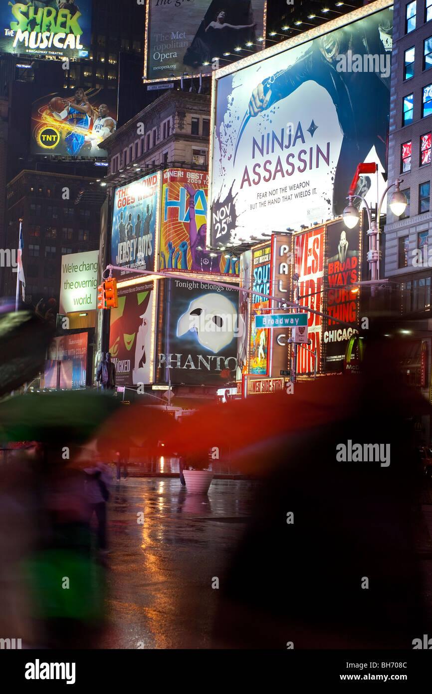 Times square neon lights hi-res stock photography and images - Alamy