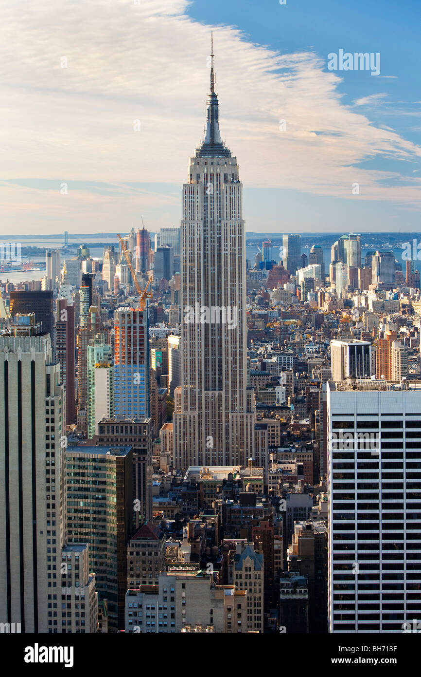USA, New York City, Manhattan, View of Downtown Manhattan and the ...