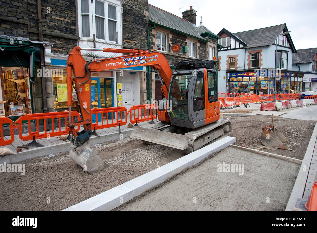 P.McGuigan plant hire Hitachi medium excavator ZAXIS 75 US Stock Photo ...