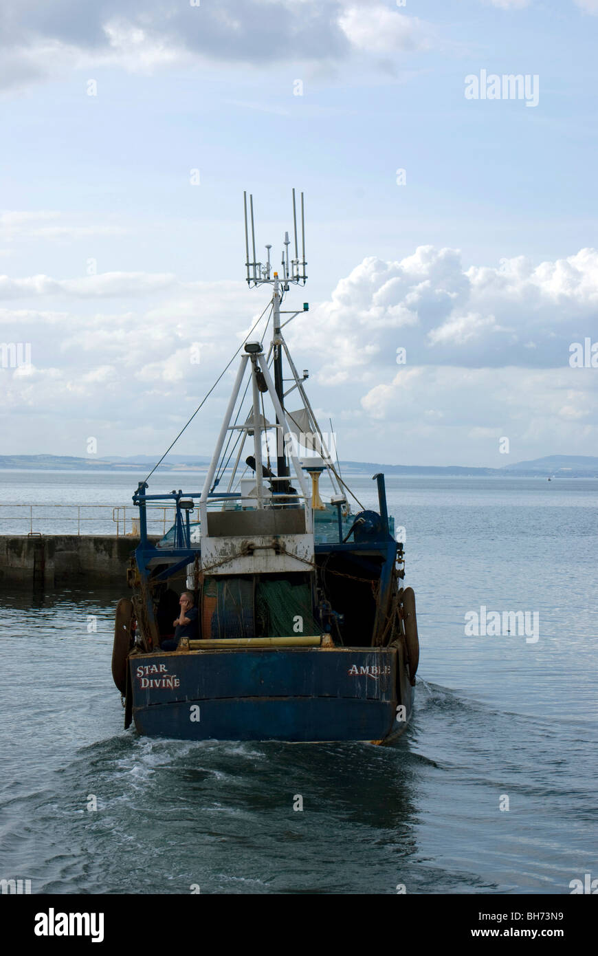 Fishing trawler harbour port seton hi-res stock photography and images ...