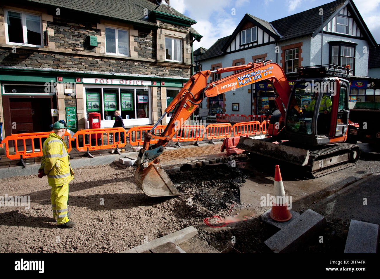 P.McGuigan plant hire Hitachi medium excavator ZAXIS 75 US Stock Photo ...