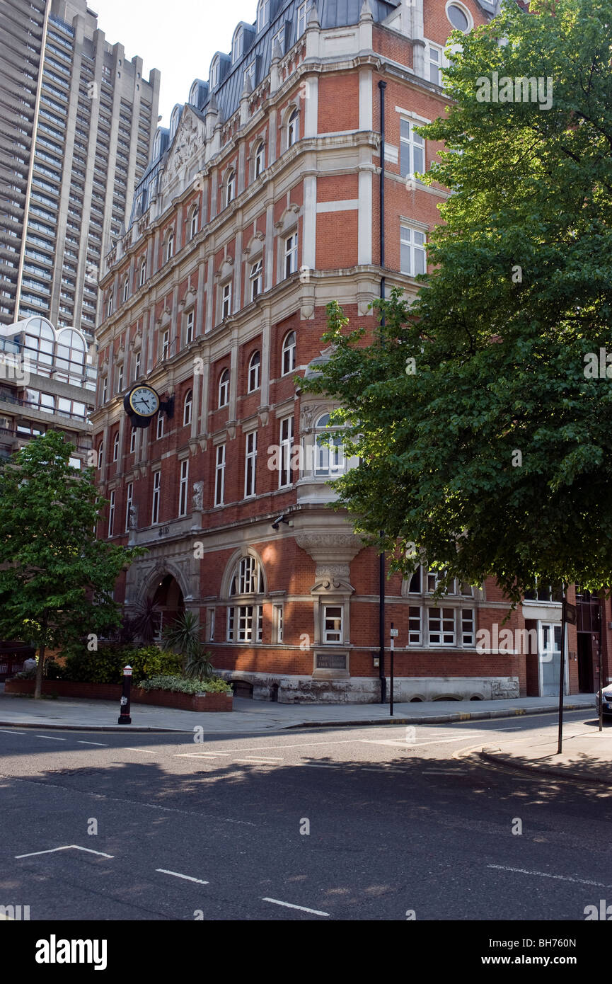 Cripplegate hi-res stock photography and images - Alamy