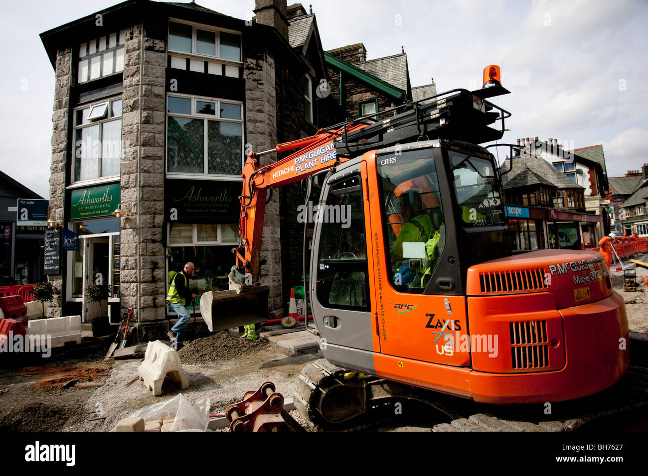 Hitachi zaxis 75 hi-res stock photography and images - Alamy