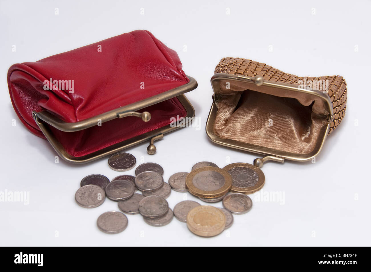 Financial concept poor, empty, purse, small, coins Stock Photo - Alamy