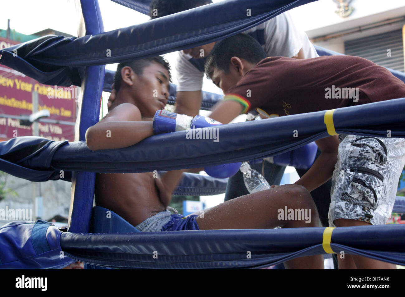 Muaythai fighting asia sport culture hi-res stock photography and ...