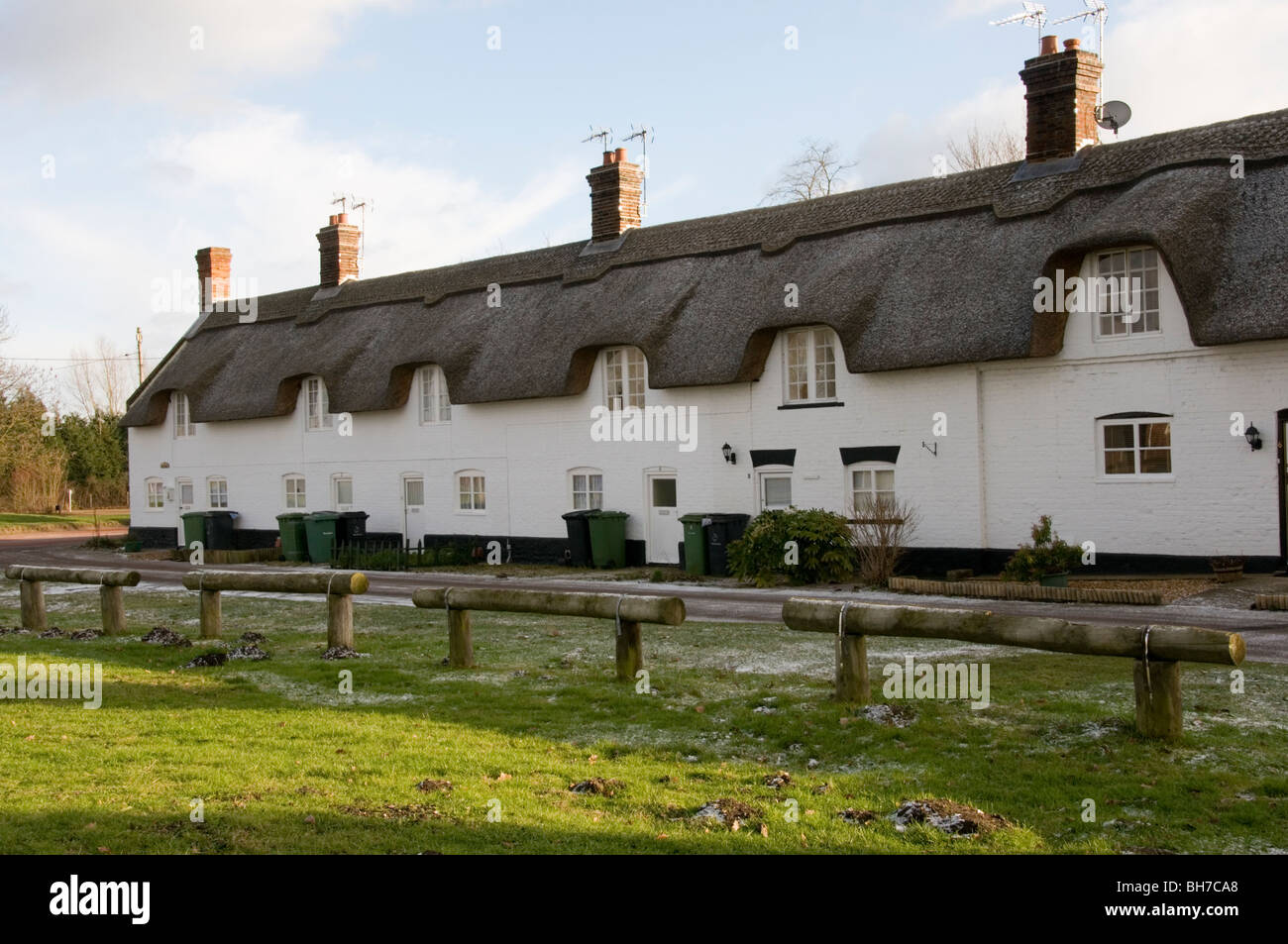The Row thatched cottages in the village of Weeting, Norfolk Stock ...